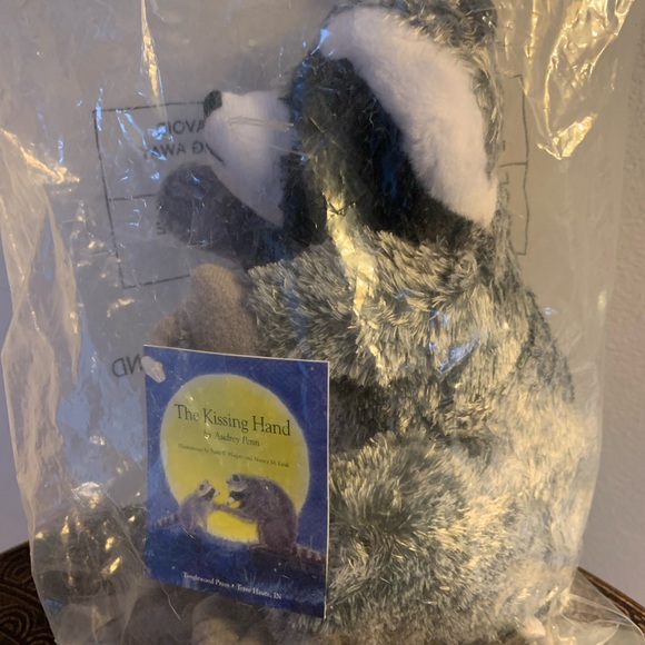 Toys | The Kissing Hand Raccoon | Poshmark